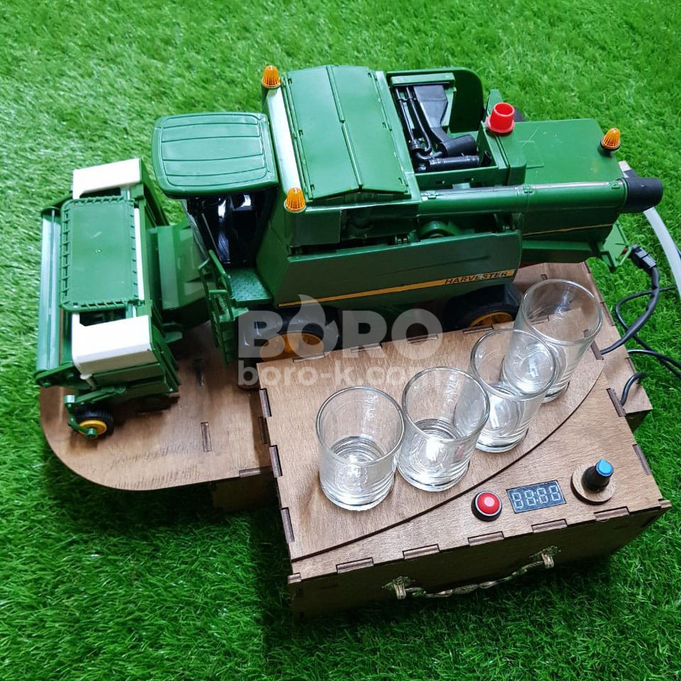 Наливатор "Комбайнер" John Deere під 4 чарки | BORO